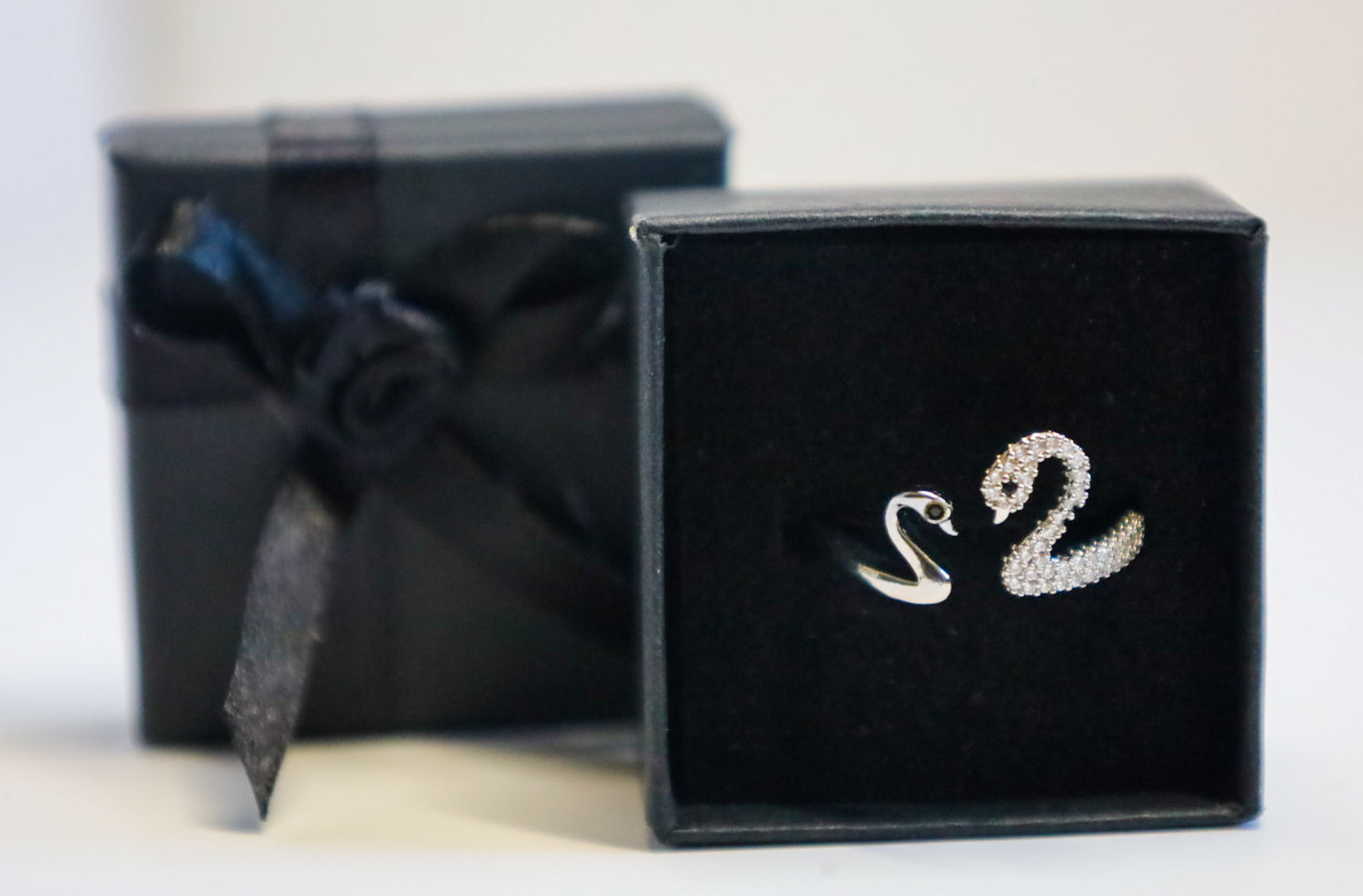 Silver swan ring (adjustable) – Melody’s Divine